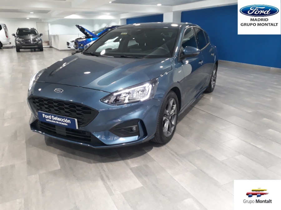 FORD Focus Azul Gasolina Manual Berlina 5 puertas 2019 en Madrid por 16190€