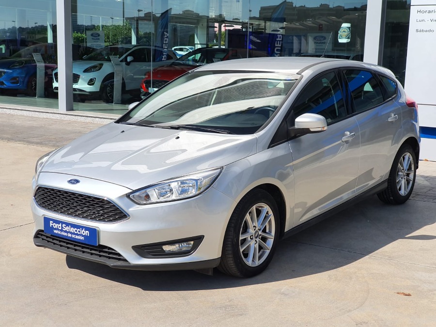 FORD Focus Gris / Plata Gasolina Manual Berlina 5 puertas 2018 en ...